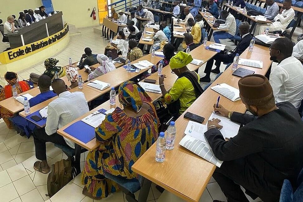 CITIZEN SECURITY BAROMETER - MALI 2023 PHASE Security and peacekeeping ...